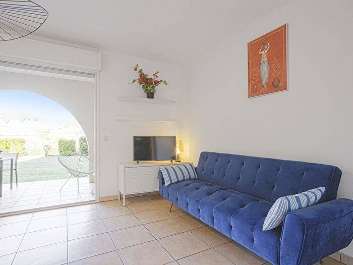 Appartement 3 pièces à Nord, Ciboure, à louer