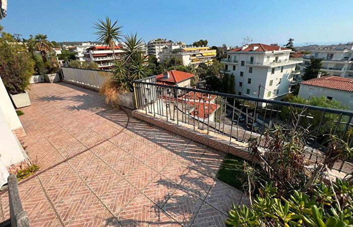 Maisons à vendre et appartements à louer - 1