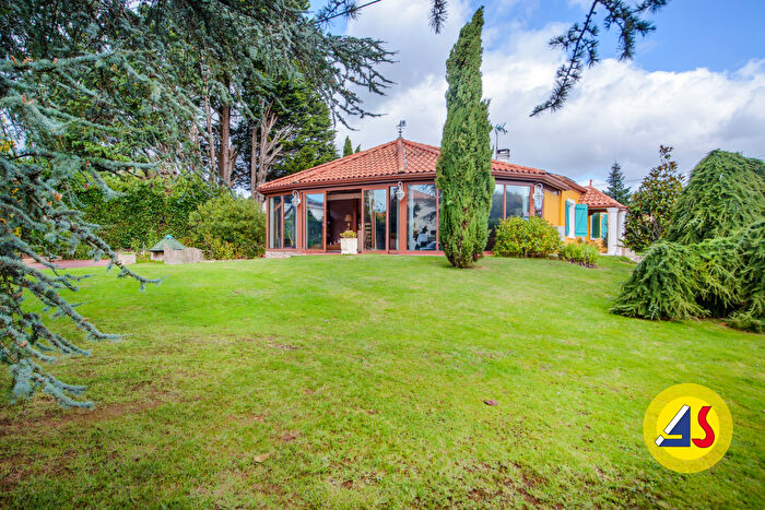 Maison à vendre - La Chevrolière - 5 pièces - 3 chambres