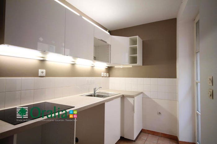 Antiquaire, Notre Dame, Grenoble - Appartement 2 pièces à louer