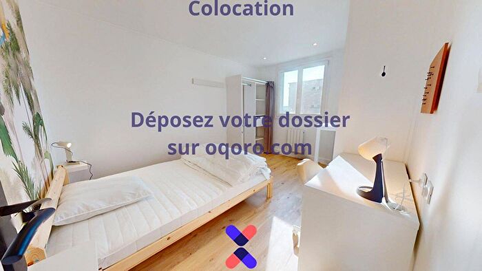 Appartement à louer - La Pagère-Bron Église-Le Terraillon-Saint Jean - 5 pièces - 4 chambres