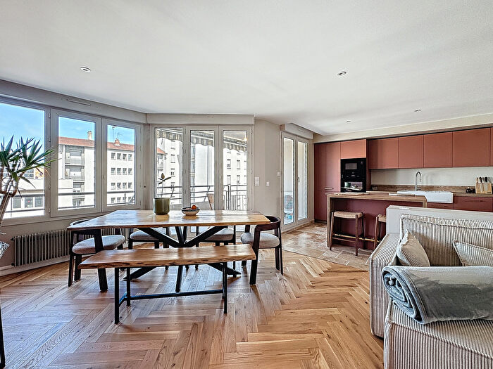 Lyon 7ème, Gerland : Appartement 4 pièces à vendre