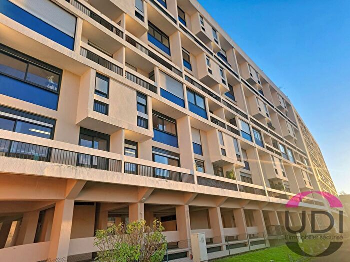 Appartement à vendre - Montluçon, Centre-ville, Les Forges - 4 pièces - 3 chambres