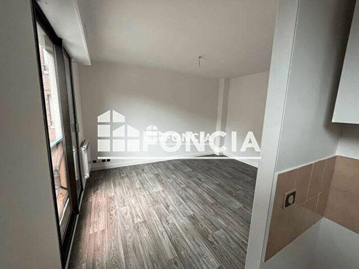 Appartement à louer - Saint Marc-Croix de Pierre-Saint Nicaise, Rouen - 1 pièce