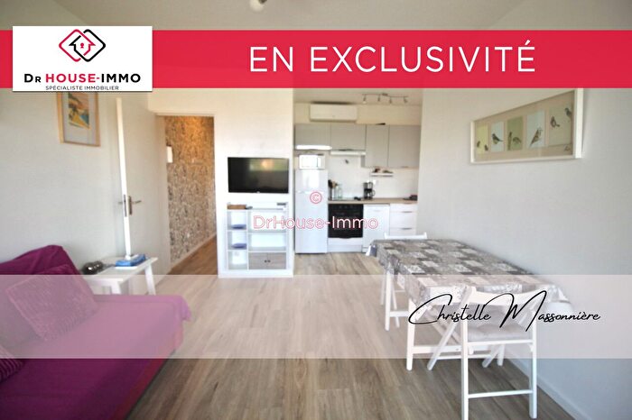 Appartement à vendre - Cavalaire-sur-Mer, Centre-ville - 2 pièces - 1 chambre