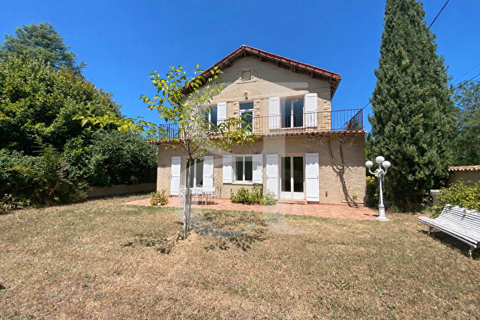 Maison à vendre - Vaison-la-Romaine - 7 pièces - 6 chambres