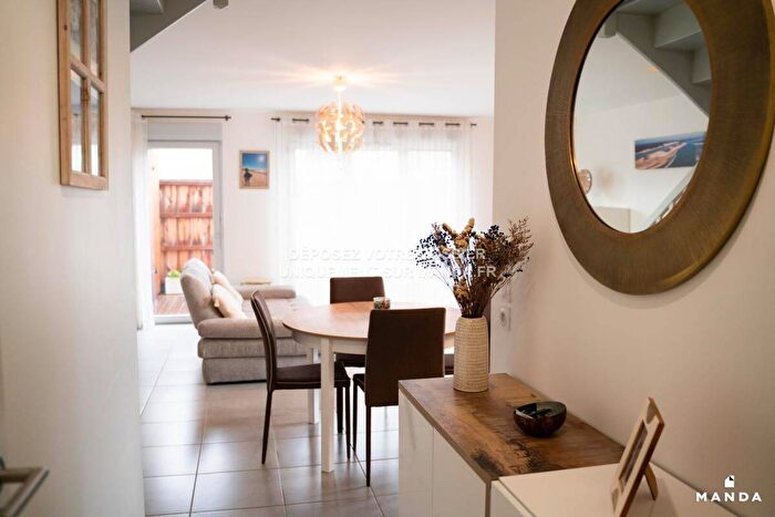 Saint Martin-Canteloup-Bourleaux, Villenave-d'Ornon : Appartement 4 pièces à louer