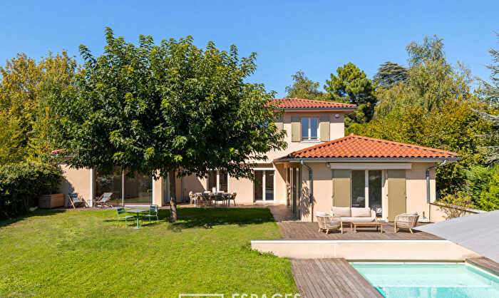 Maison à vendre - Saint-Cyr-au-Mont-dOr - 8 pièces - 6 chambres