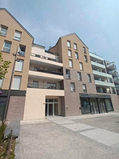 Appartement à louer - Les Bruzacques, Jouy-le-Moutier - 2 pièces - 1 chambre