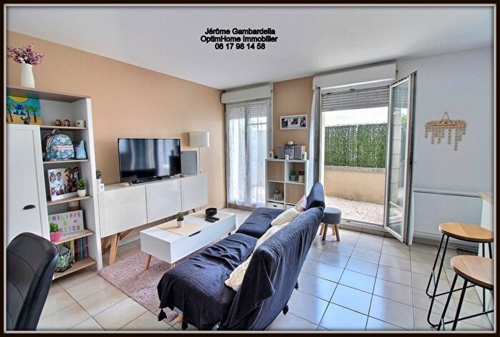 Carrières-sous-Poissy, Les Fleurs : Appartement 1 pièce à vendre