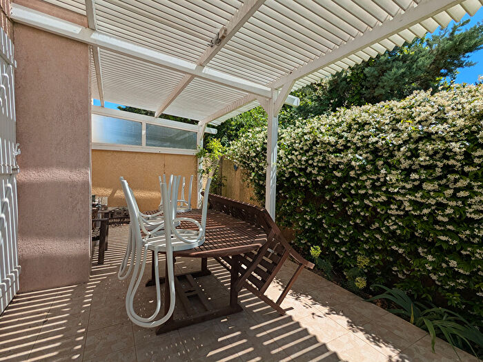 Maison à vendre - Bizanet - 4 pièces - 3 chambres