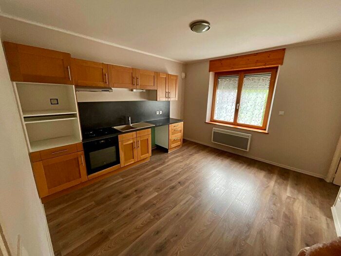 Appartement 3 pièces à louer à Arçon