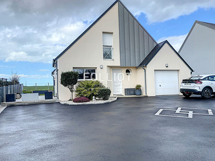 Maison à vendre - Jullouville - 7 pièces - 4 chambres