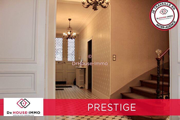 Maison à vendre - Montargis, Centre-ville - 9 pièces - 7 chambres