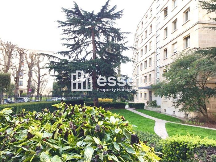 Appartement à louer - Saint James-Général Koenig, Neuilly-sur-Seine - 3 pièces - 2 chambres