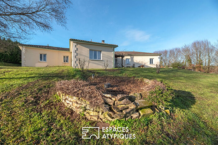 Maison à vendre - Saint-Front-dAlemps - 10 pièces - 6 chambres