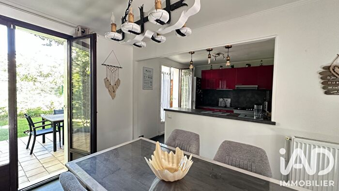 Sainte-Geneviève-des-Bois, Saint-Hubert : Maison 6 pièces à vendre