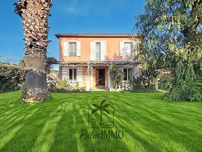 Maison à vendre - Saint-Cyr-sur-Mer, Les Lecques, Caylar, Cap Saint-Louis, Plage - 5 pièces - 3 chambres