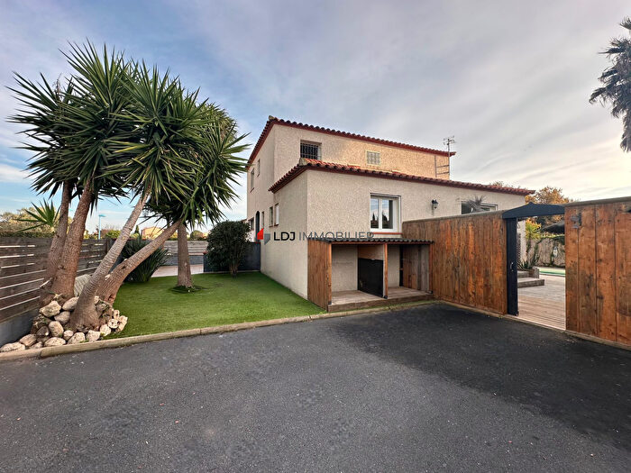 Maison à vendre - Villelongue-de-la-Salanque - 5 pièces - 4 chambres