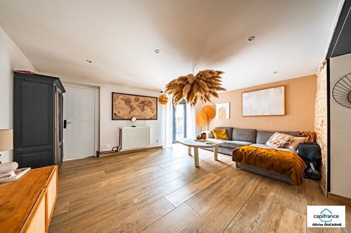 Maison à vendre - Autrey-lès-Gray - 9 pièces - 5 chambres