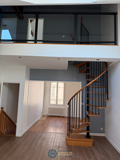 Orléans, Bannier, République : Appartement 5 pièces à louer