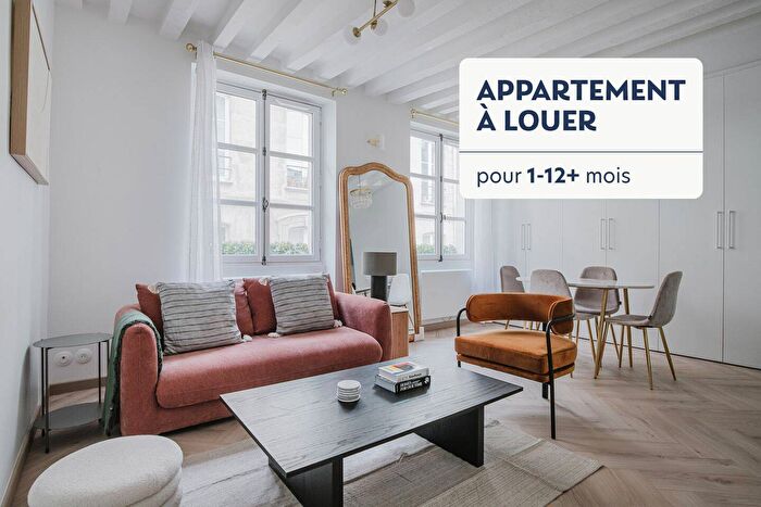 Sainte Avoie, Paris 3ème arrondissement - Appartement 2 pièces à louer