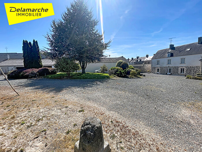 Maison à vendre - Saint-Sauveur-Lendelin - 10 pièces - 7 chambres