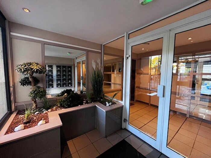 Appartement à louer - Butte, Grette, Besançon - 5 pièces