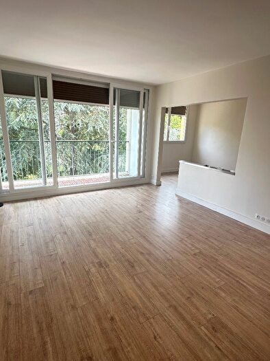 Appartement à vendre - Buc - 4 pièces - 2 chambres