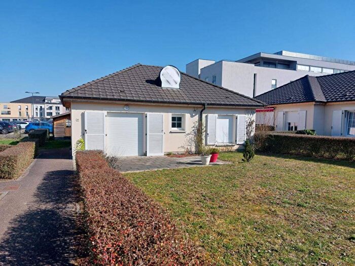 Maison à louer - Sud Est, Yutz - 3 pièces - 2 chambres