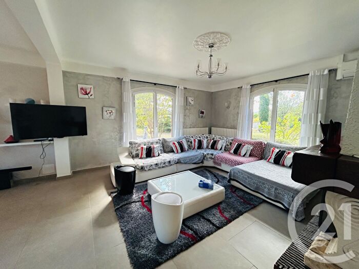 Maison à vendre - Claret - 6 pièces - 4 chambres