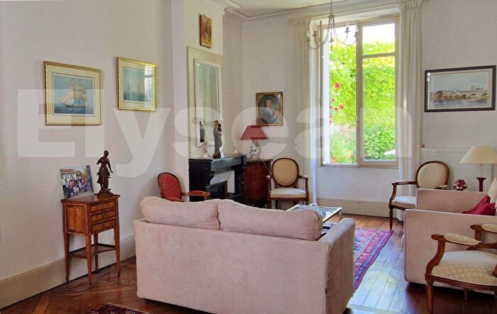 Maison à vendre - Orléans, Saint-Vincent, Pasteur - 9 pièces - 7 chambres