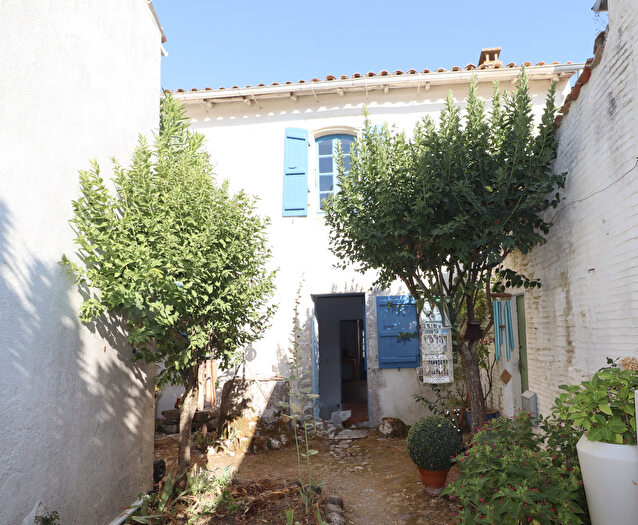 Maison 7 pièces à vendre - Talmont-sur-Gironde