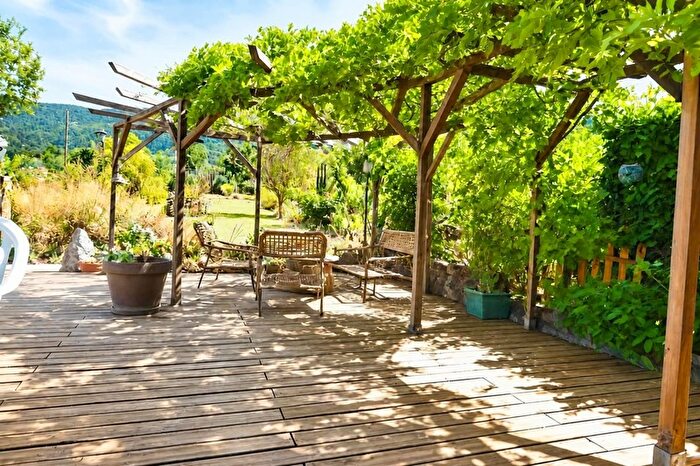 Maison 4 pièces à Lully, à vendre