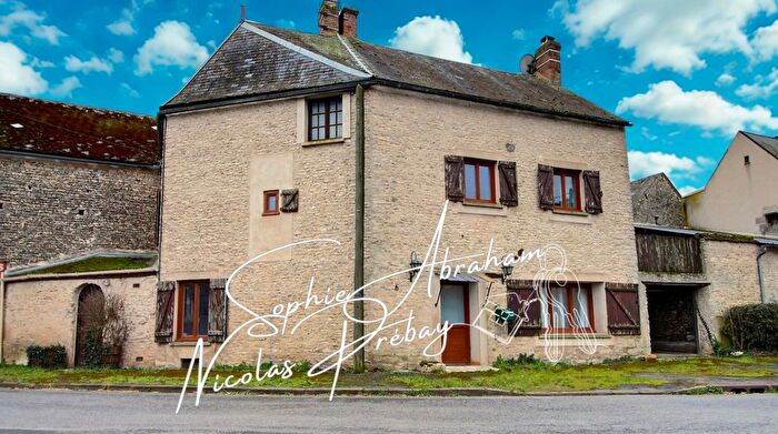 Maison 3 pièces à vendre à Outarville