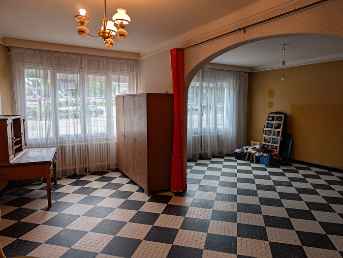 Maison à vendre - Le Mayet-de-Montagne - 11 pièces - 4 chambres