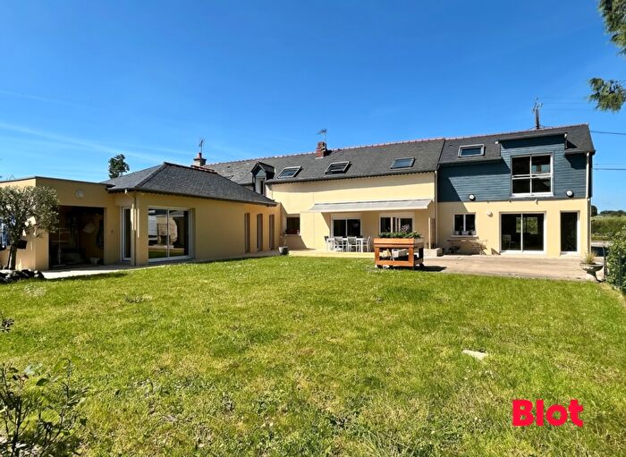 La Mézière - Maison 8 pièces à vendre