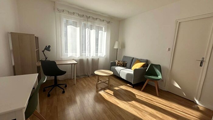 Appartement à louer - Carmes Sud, Orléans - 2 pièces - 1 chambre