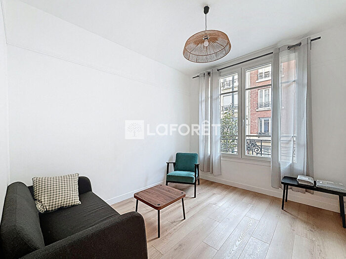 Appartement à louer - Asnières-sur-Seine, Centre-ville - 1 pièce