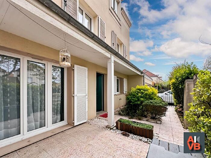 Appartement 6 pièces à Bussy-Saint-Georges, à vendre