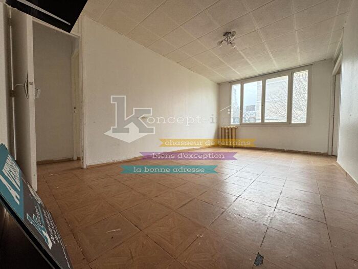 Appartement à vendre - Creil, Voltaire, Gare - 4 pièces - 3 chambres