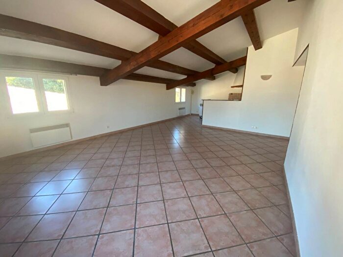 Tavel : Appartement 3 pièces à louer