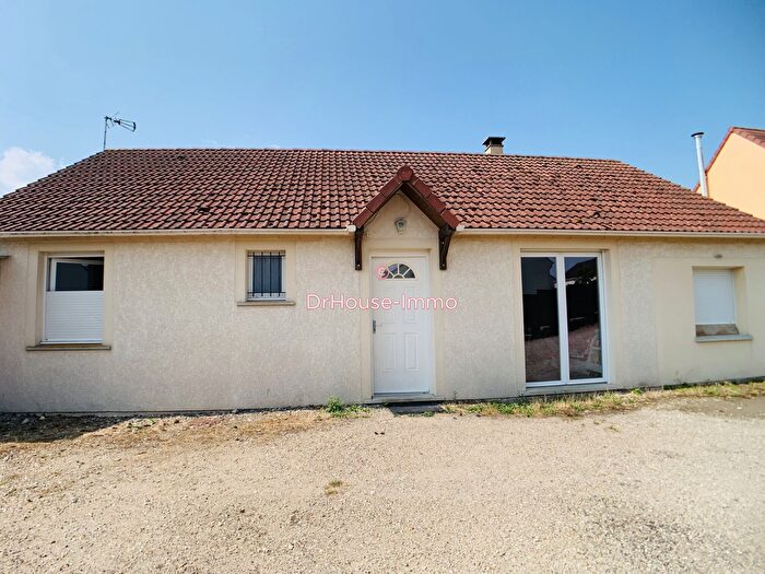 Maison 5 pièces à Corquilleroy, à vendre