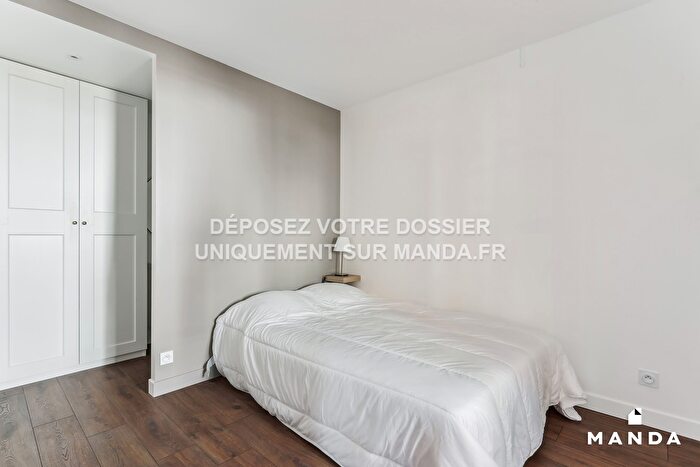 Appartement à louer - Champs-sur-Marne, Le Luzard, Picasso - 5 pièces - 4 chambres