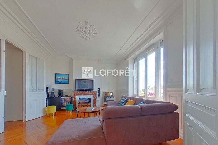 Appartement à vendre - Bourg-en-Bresse, Gare, Peloux-Mail, Citadelle - 7 pièces - 5 chambres