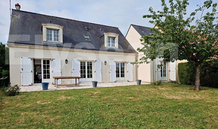 Maison à vendre - Olivet, Centre-ville - 8 pièces - 6 chambres