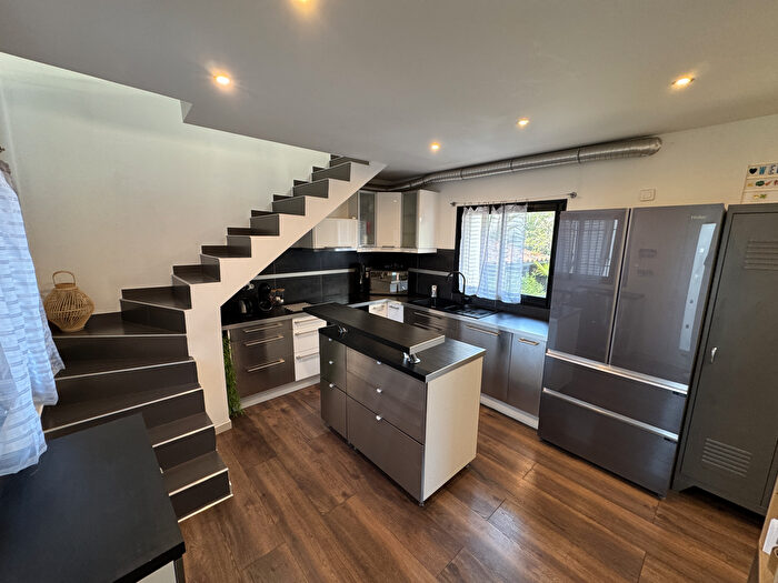 Maison à vendre - Marseille e , Les Caillols - 4 pièces - 3 chambres