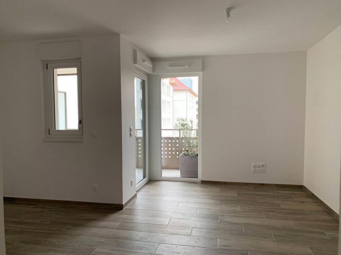 Appartement à louer - Port du Rhin Centre, Strasbourg - 1 pièce