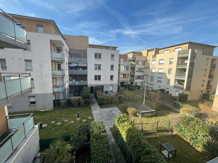 Appartement à louer - Aix-les-Bains, Ouest - 2 pièces - 1 chambre