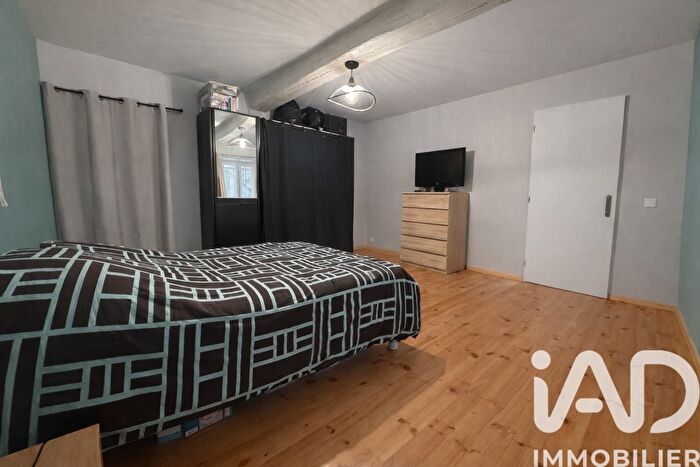 Maison à vendre - Mondrepuis - 6 pièces - 4 chambres